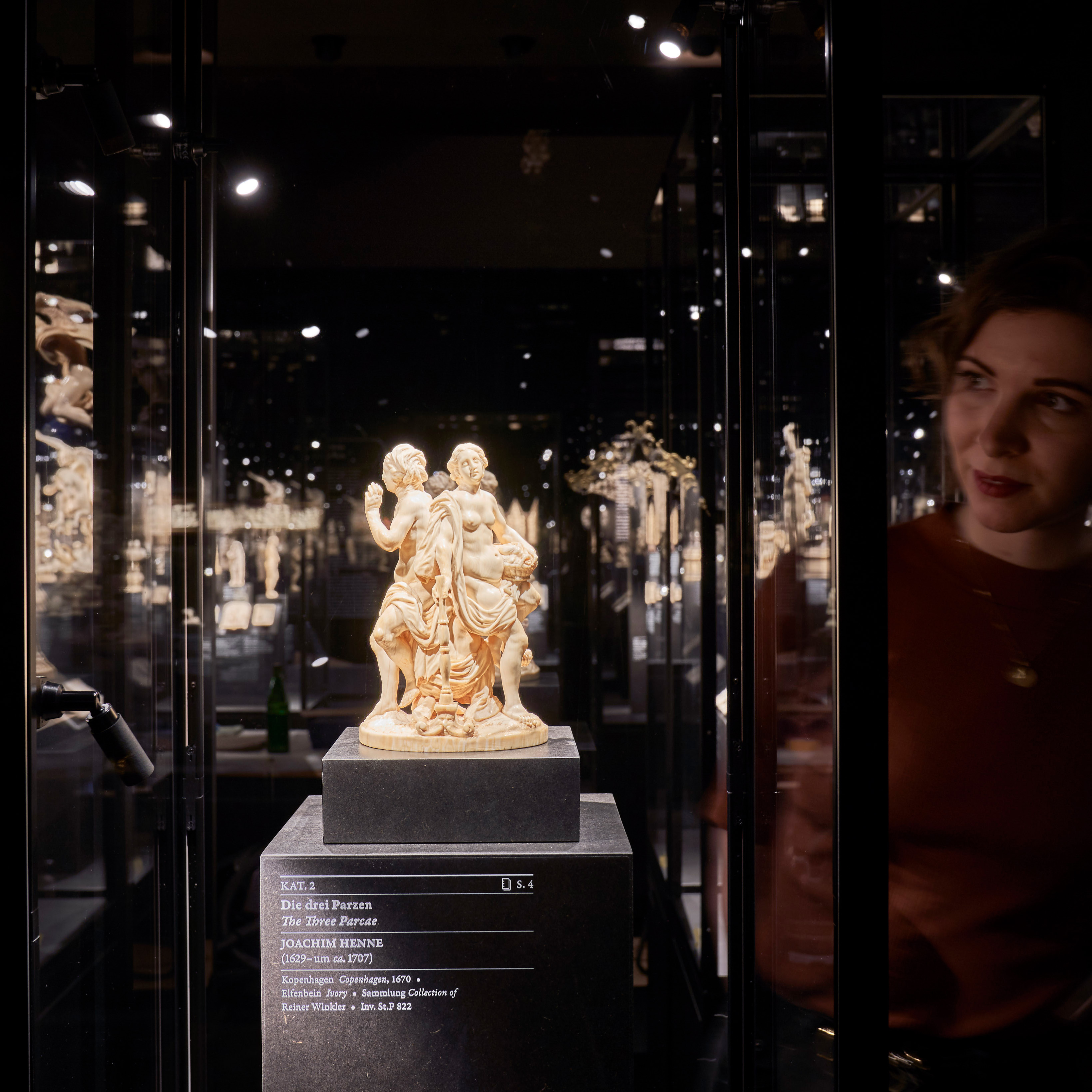 Bach Dolder — White Wedding. Die Elfenbeinsammlung von Reiner Winkler